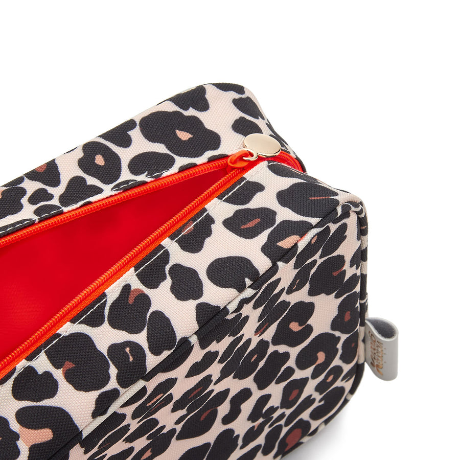 Ladies Wash Bag | Beauty Kit Case in Leopard Tan | VICTORIA GREEN ...